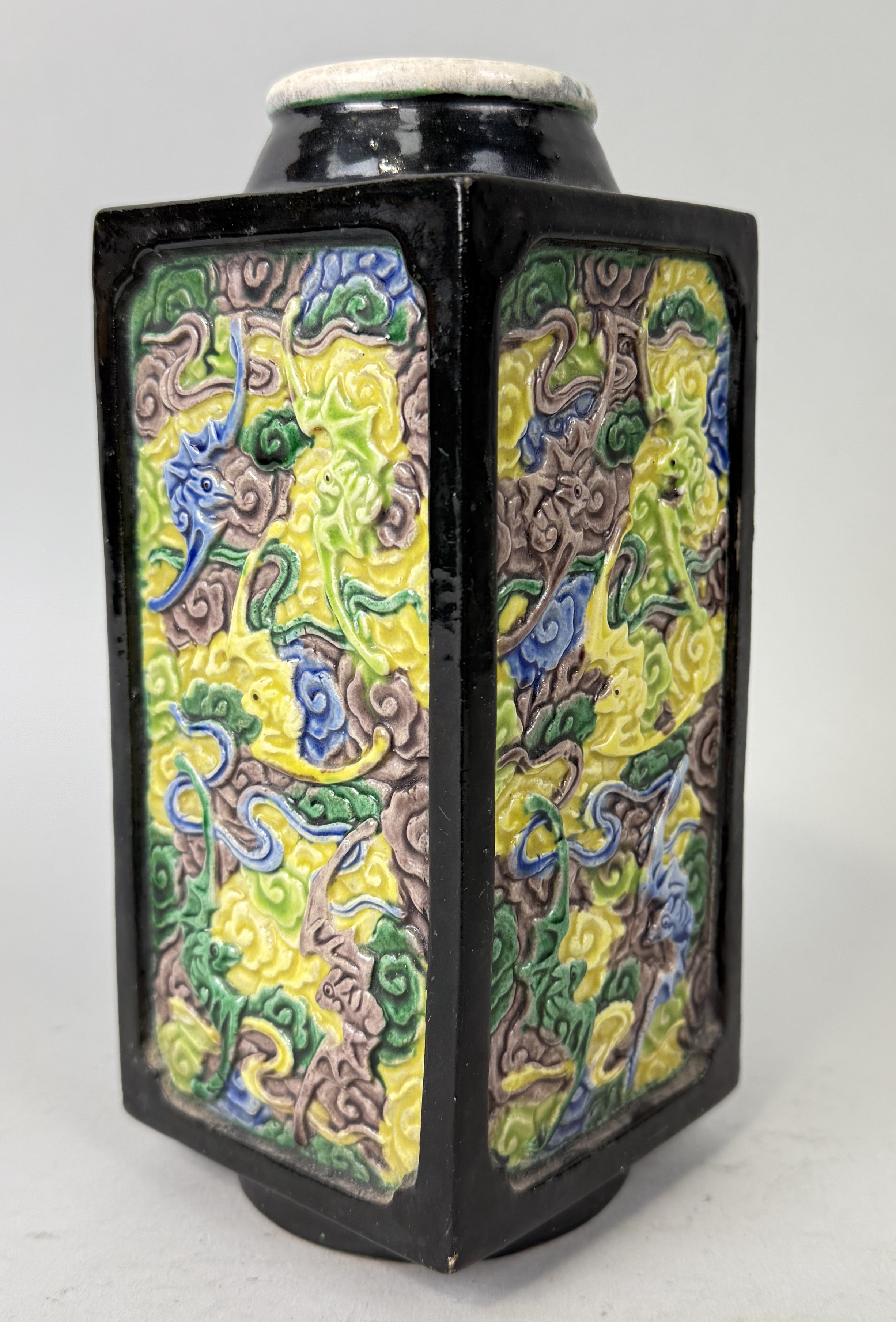 Lot 171 - A CHINESE GLAZED CONG VASE, LATE QING