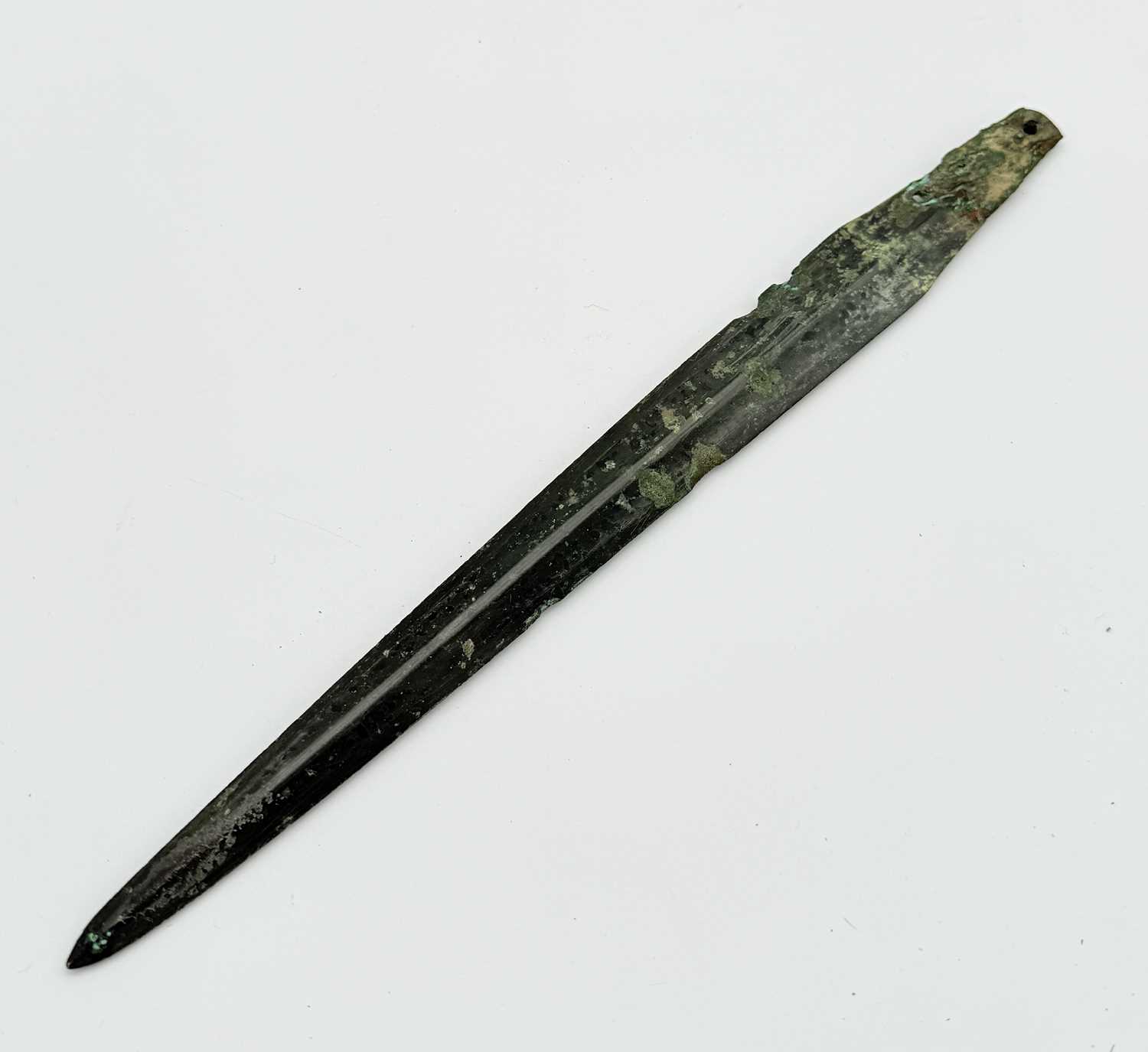 Lot 559 - AN ANCIENT GREEK/ROMAN SHORT SWORD BLADE