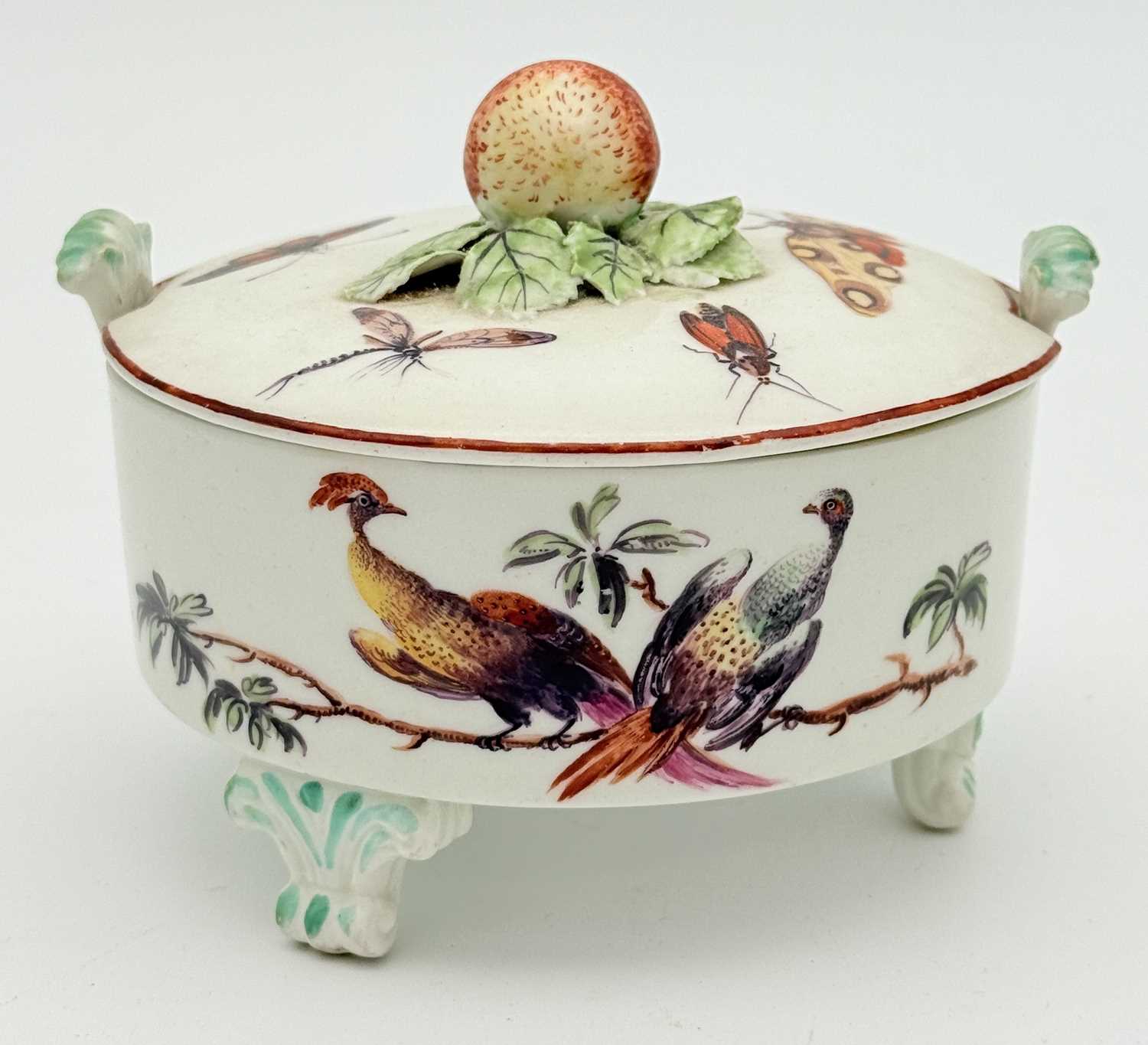 Lot 444 - A DERBY BUTTER TUB AND COVER WITH STRAWBERRY