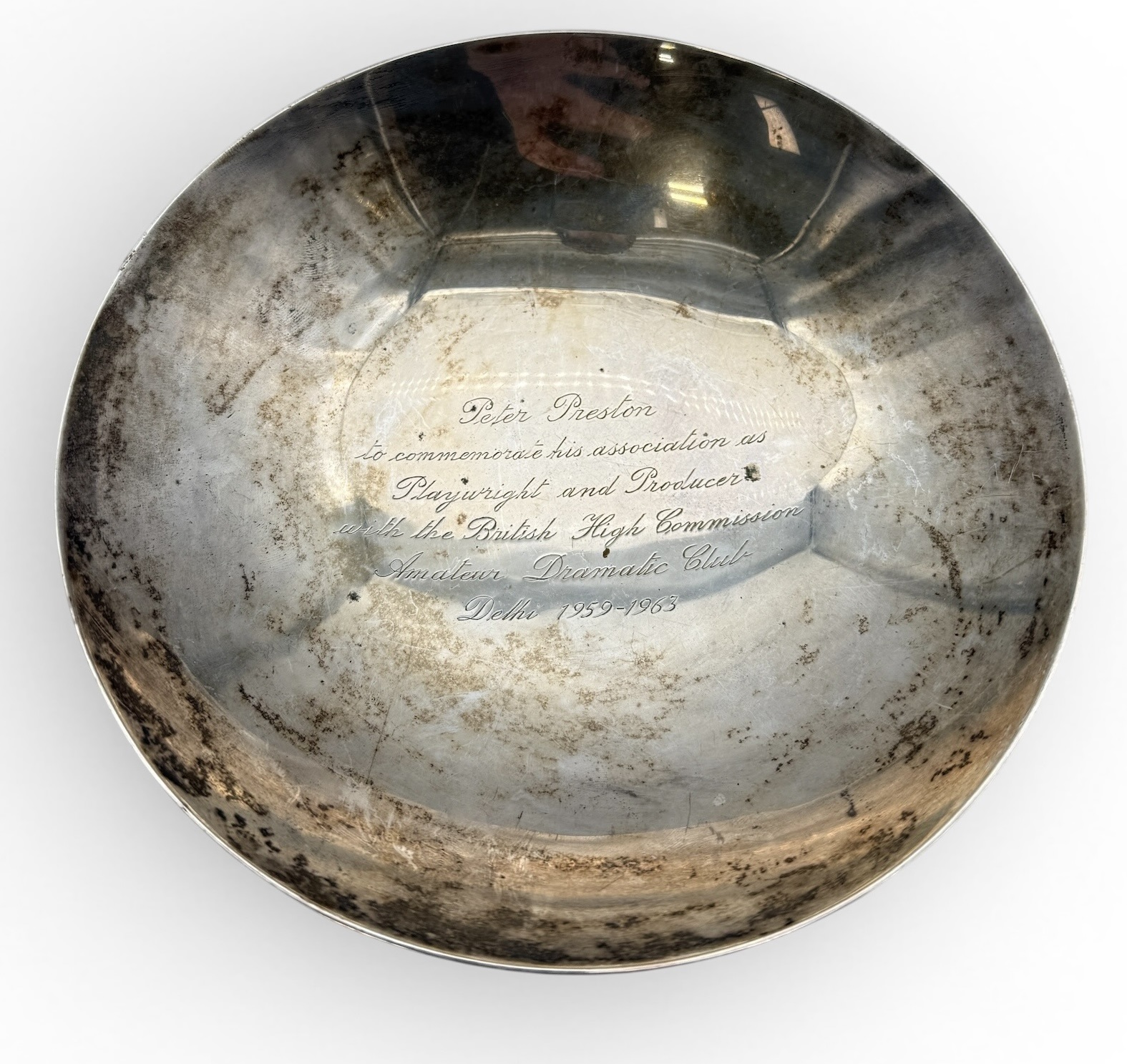 Lot 171 - AN INDIAN SILVER DISH WITH ENGLISH