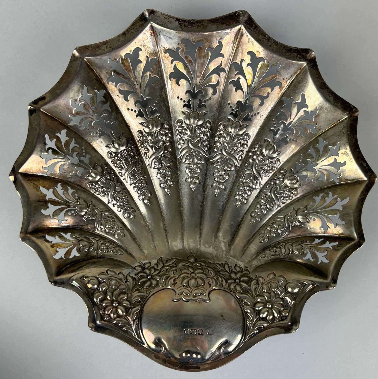 Lot 129 - A SILVER DISH MARKED FOR HARRY ATKINS
