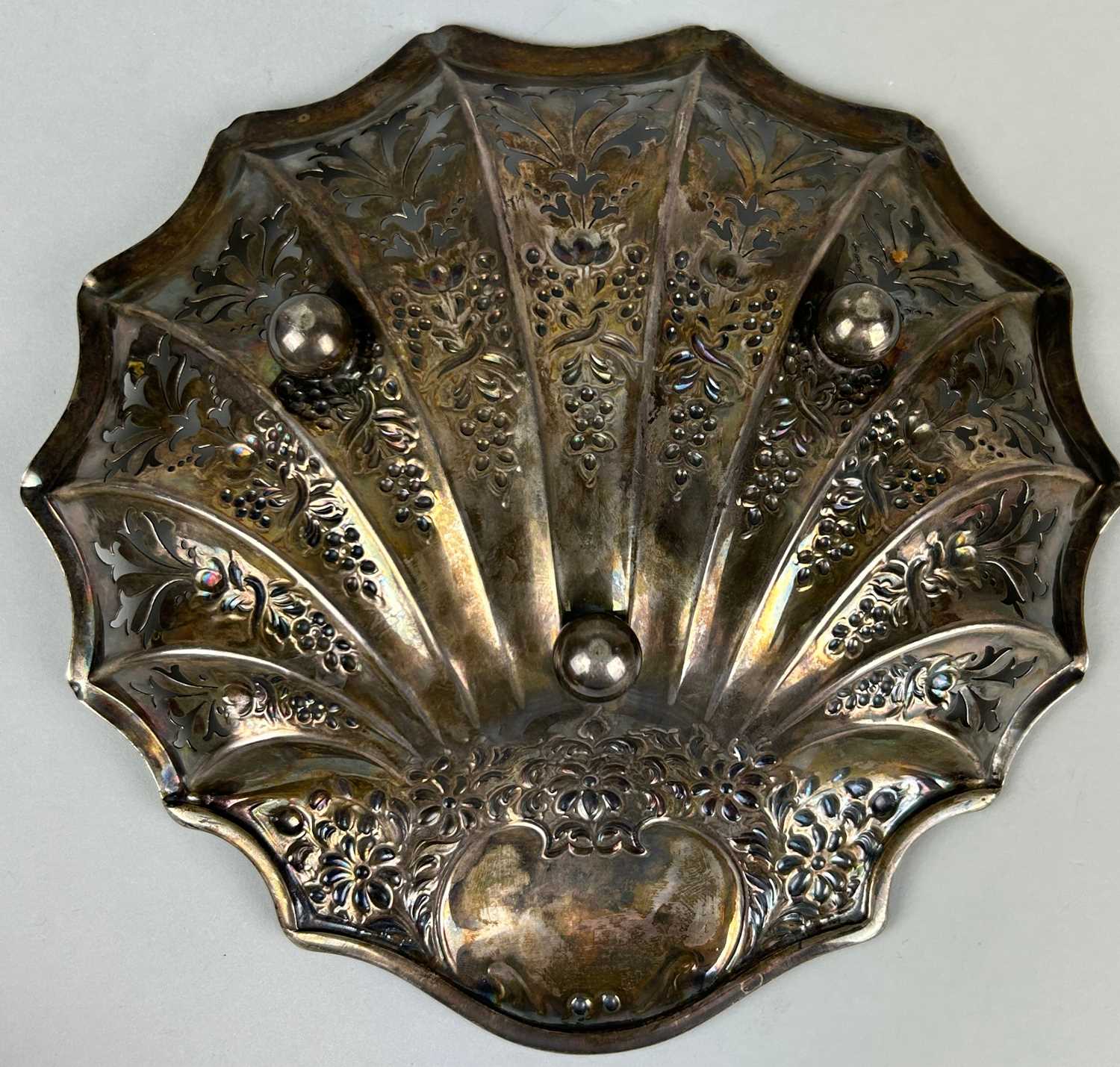 Lot 129 - A SILVER DISH MARKED FOR HARRY ATKINS